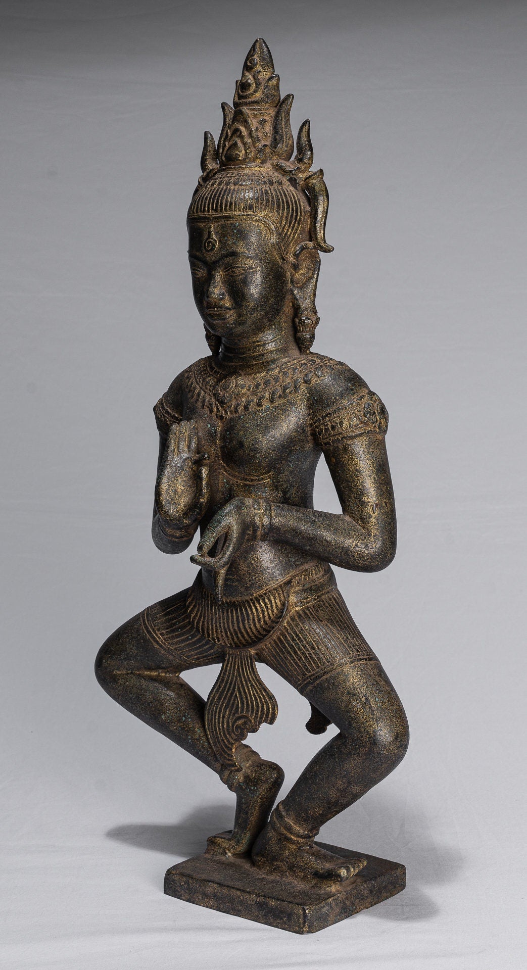 Apsara Khmer Statue